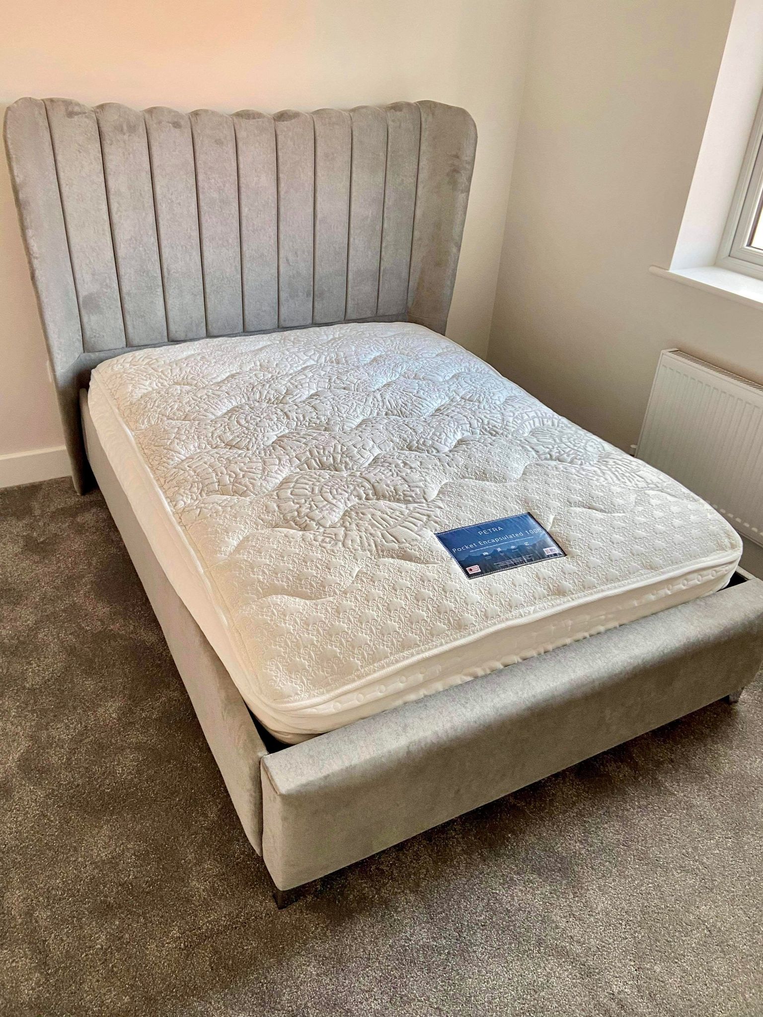 Madeleine Bed - Elegant Dreams