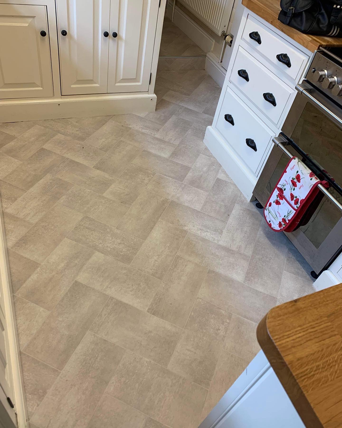 Vinyl - QueensTex - Elegant Dreams